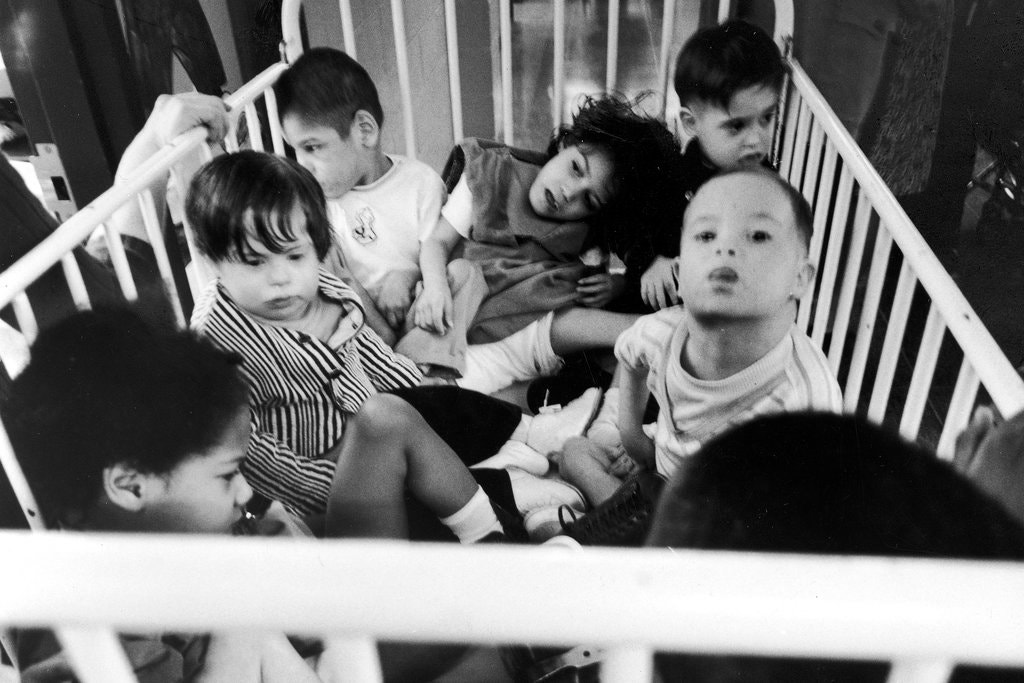 El experimento de Willowbrook – ANÁLISIS POLÍTICO Y ECONÓMICO